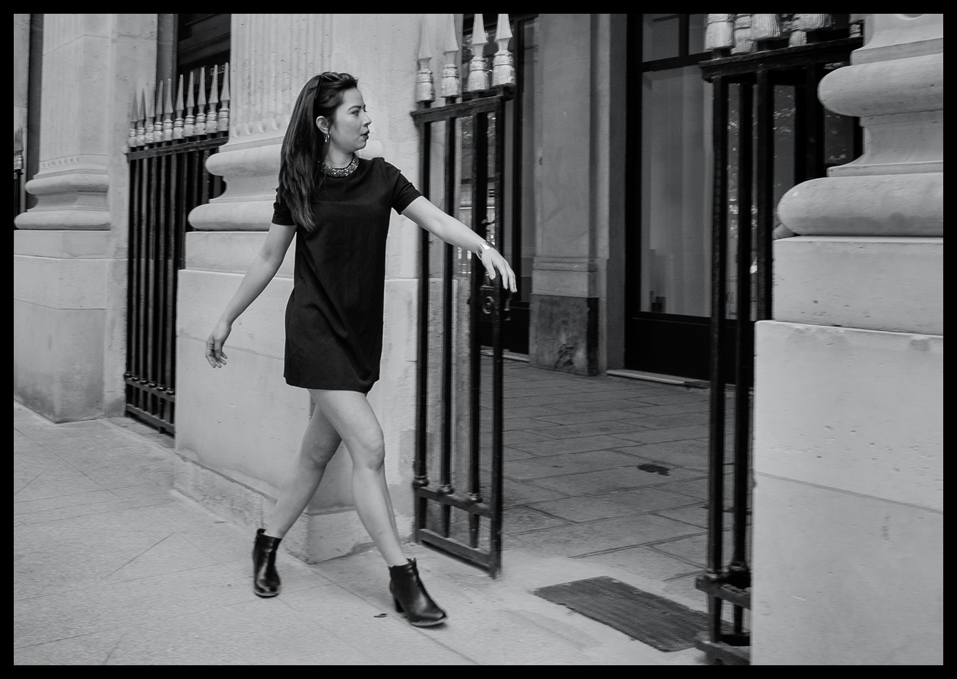 Street Photography with Olympus OM-D E-M1 Mark II (Michael Letchford ...